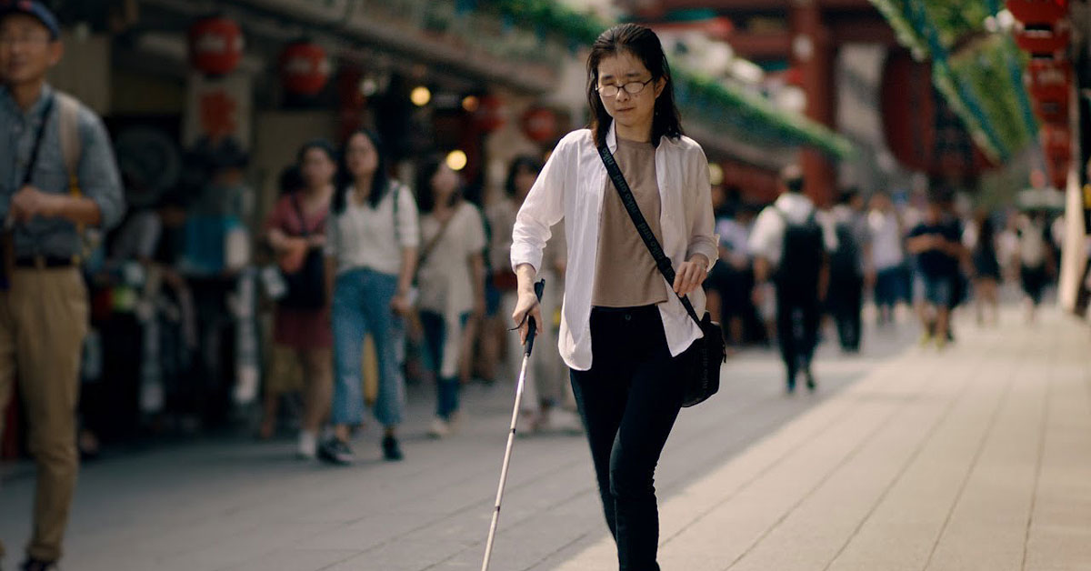 google maps debuts detailed voice feature to help visually impaired people