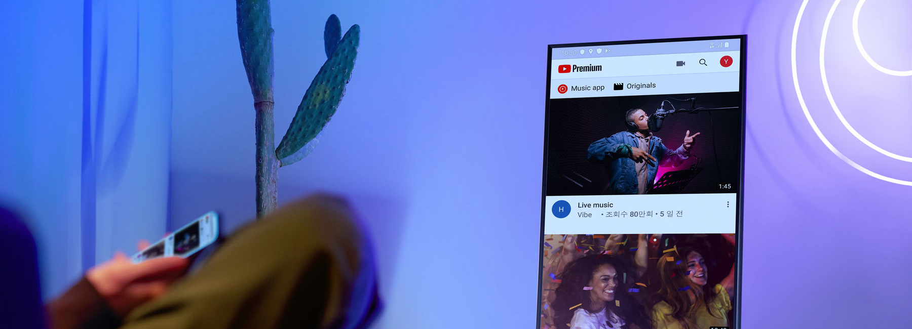 samsung's rotating sero TV works as a giant smartphone for the home