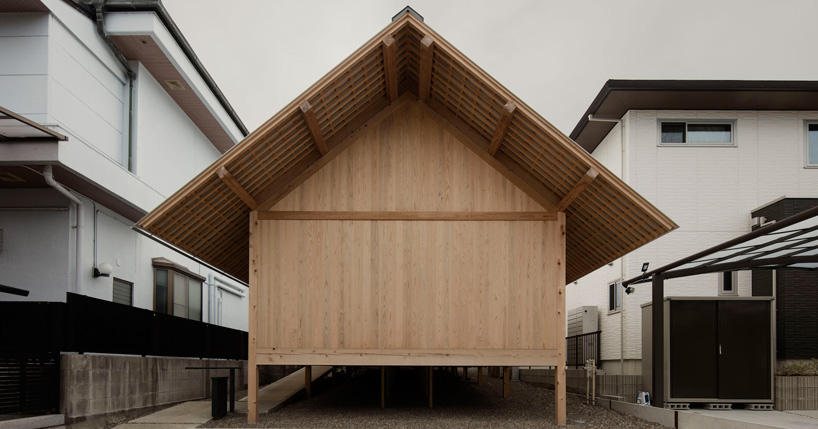tomoaki uno architects completes wooden house in japan with blind ...