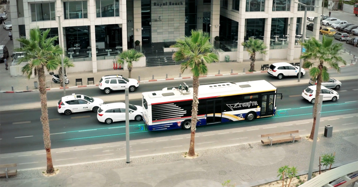 electreon wireless' electric roads in tel aviv to charge cars on the go