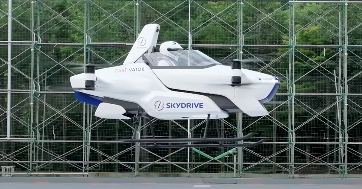 watch SkyDrive's piloted flying car take to the skies