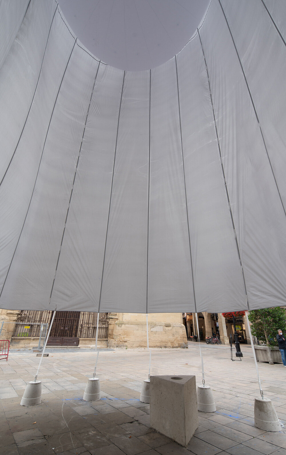 a dome pavilion is shaped after the monumental niche of spanish cathedral