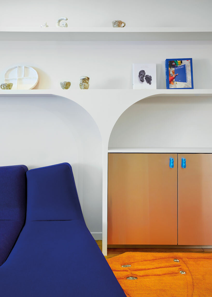 zyva studio's straight curves apartment brings vibrant digital motifs ...