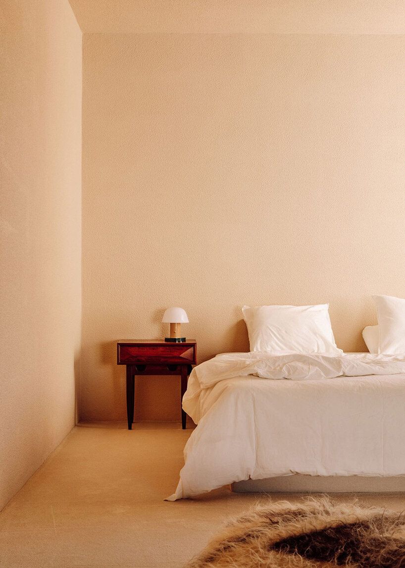 textured white hues delineate boundaries within duarte caldas ...