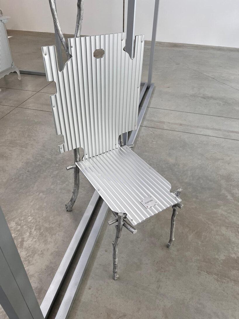 lee sisan's chair is made of RIMOWA's luggage pieces + cast aluminum ...