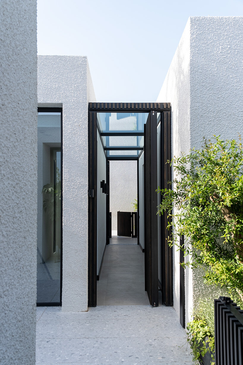 CAJA resort highlights scenic beach in turkey with arrangement of white ...