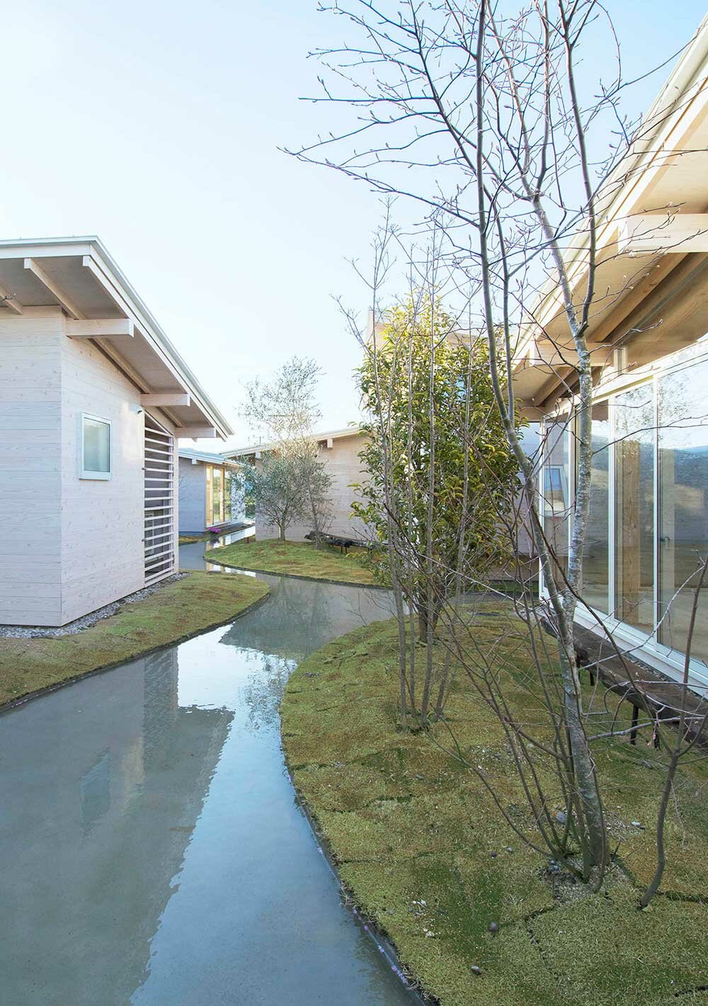 small streams swivel around studio velocity's awazuku house