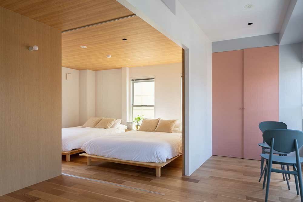 TOASt renovates hotel rooms into flexible interaction lodges