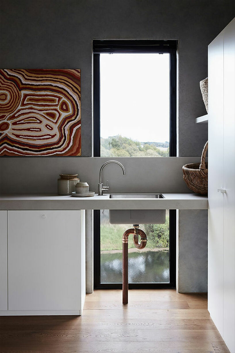 glazed walkways ties minimalistic farmhouse to rural victoria