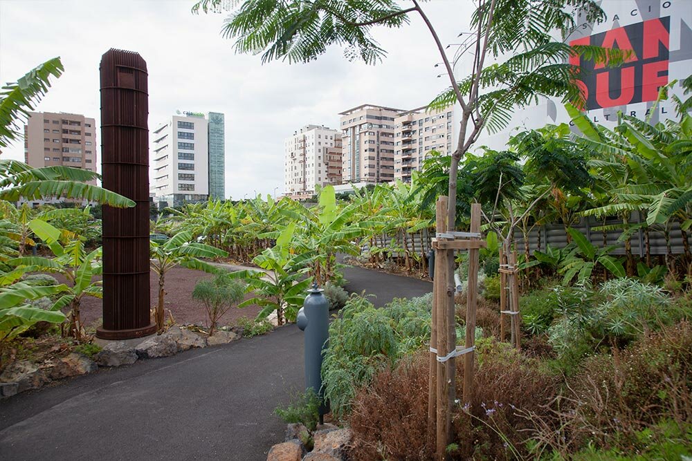 banana garden by fernando menis takes over former oil tank in spain