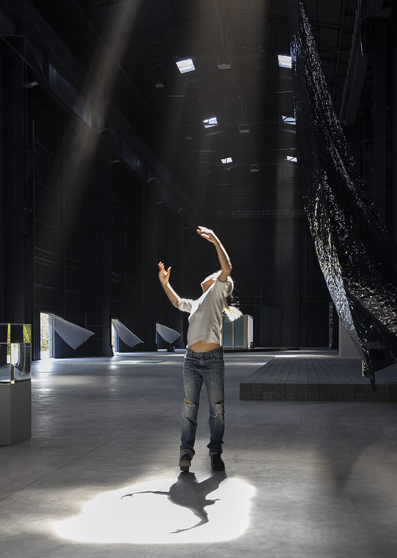 ann veronica janssens restrospective at pirelli hangarbicocca