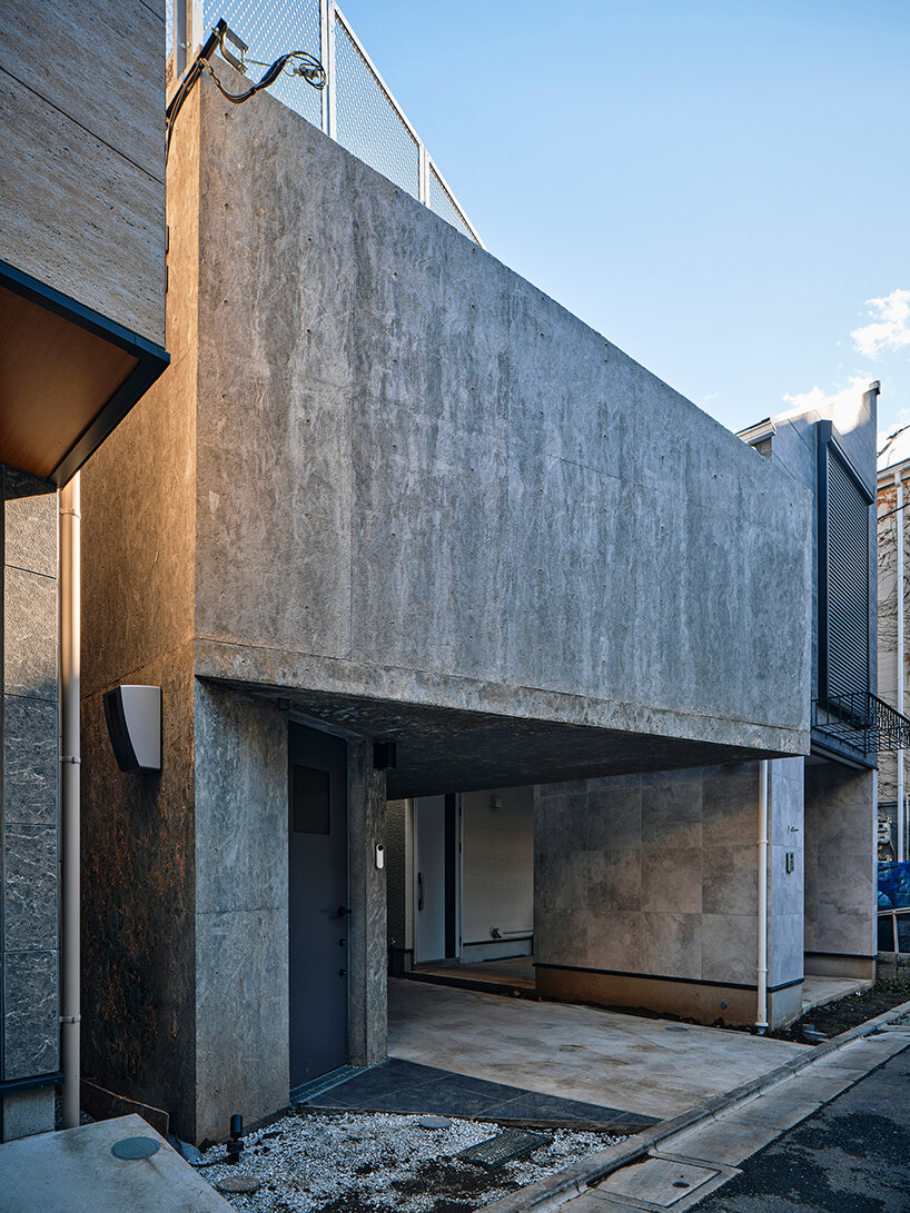 daisuke ibano + ryosuke fujii compose 'diagonal house' in tokyo