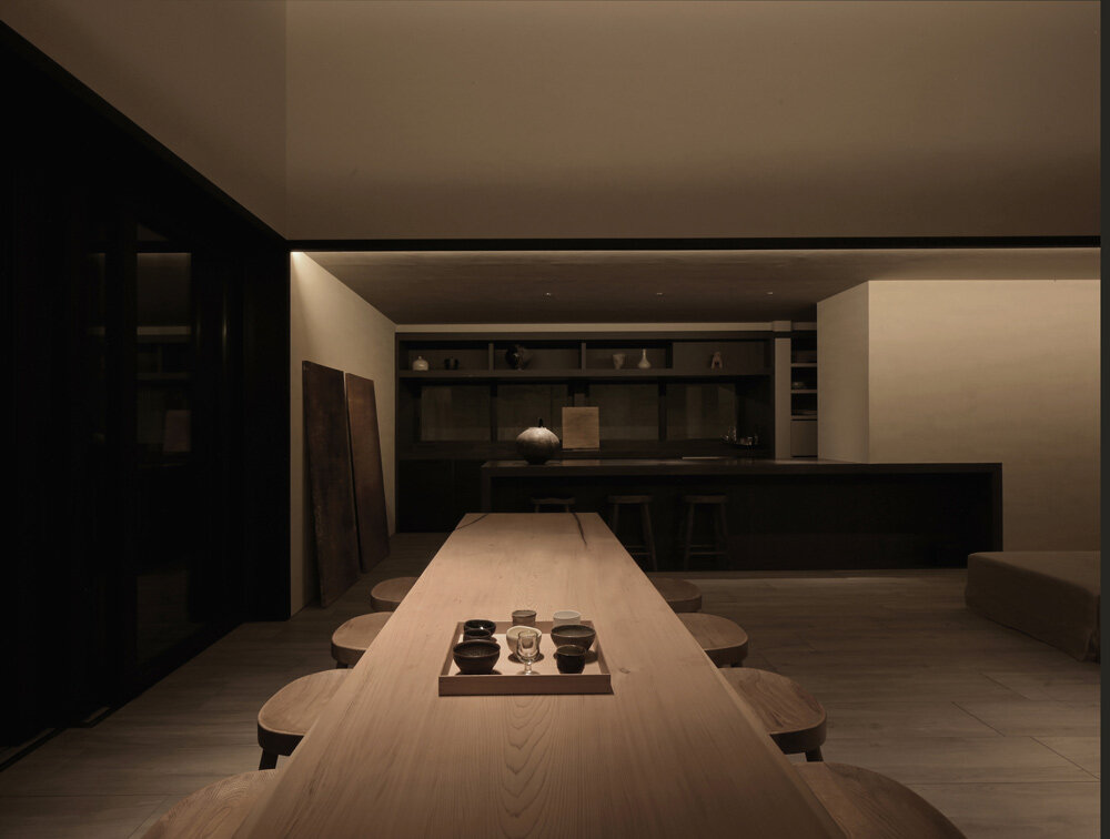 harmony in contrast: wa house blends vernacular architecture & modern ...