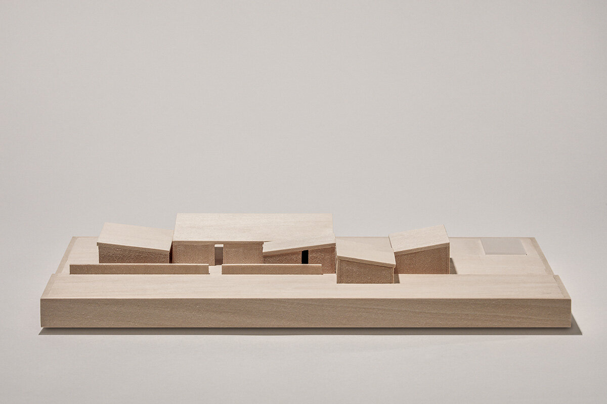 desai chia weaves landscape into blackened timber roxbury house