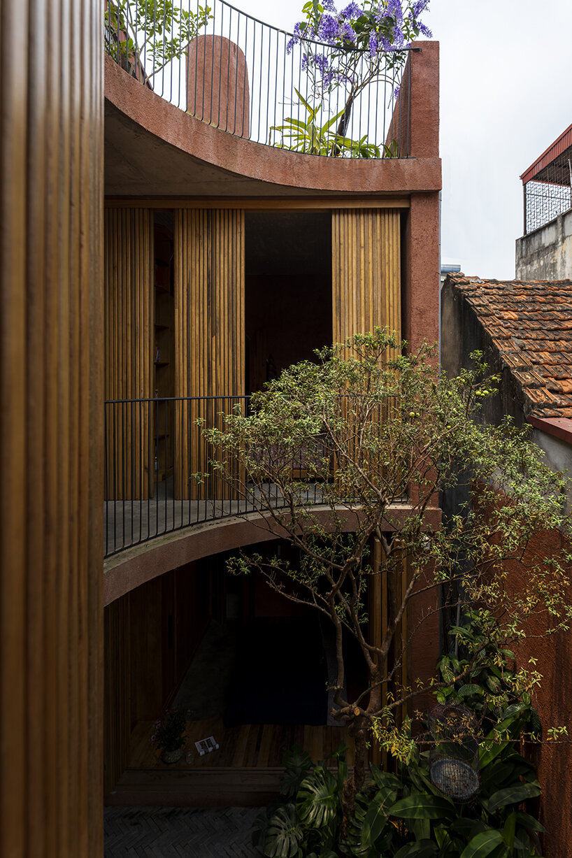 NGŌ alley house: a passive oasis within a rapidly developing hanoi