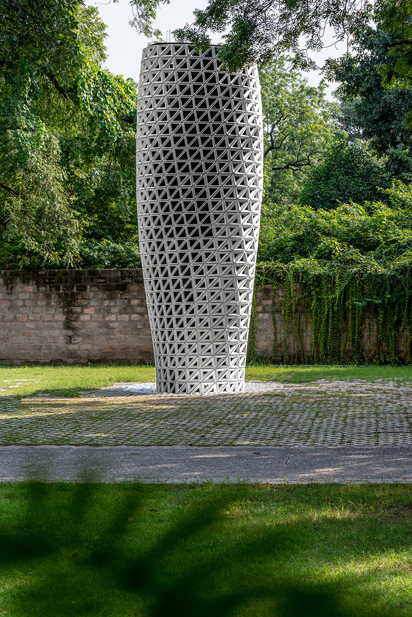 VERTO: a multidirectional air purification tower in new delhi