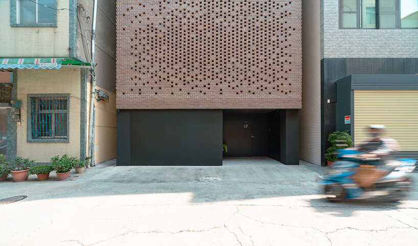 Clay Brick Facades Home Eco Friendly Architecture: Repurposing Clay