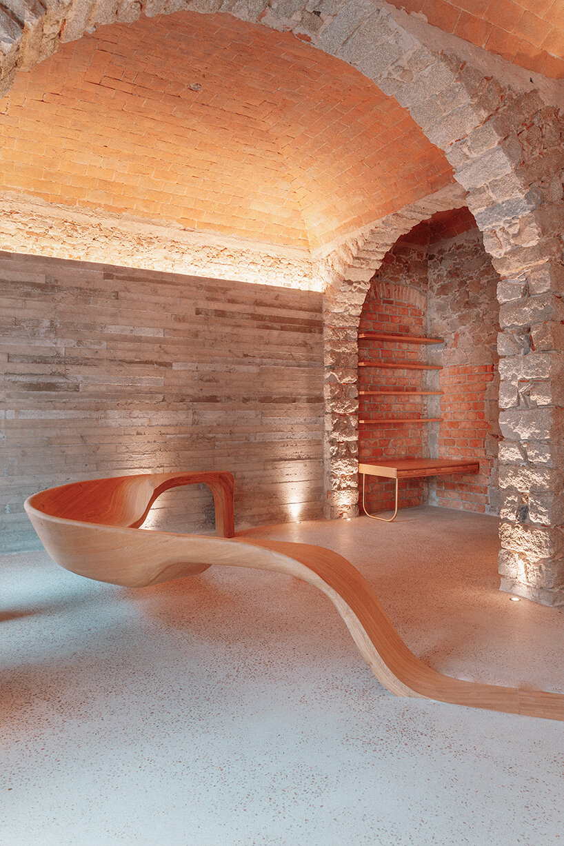 amelia tavella's curvilinear furniture-sculpture hybrid twists from ...