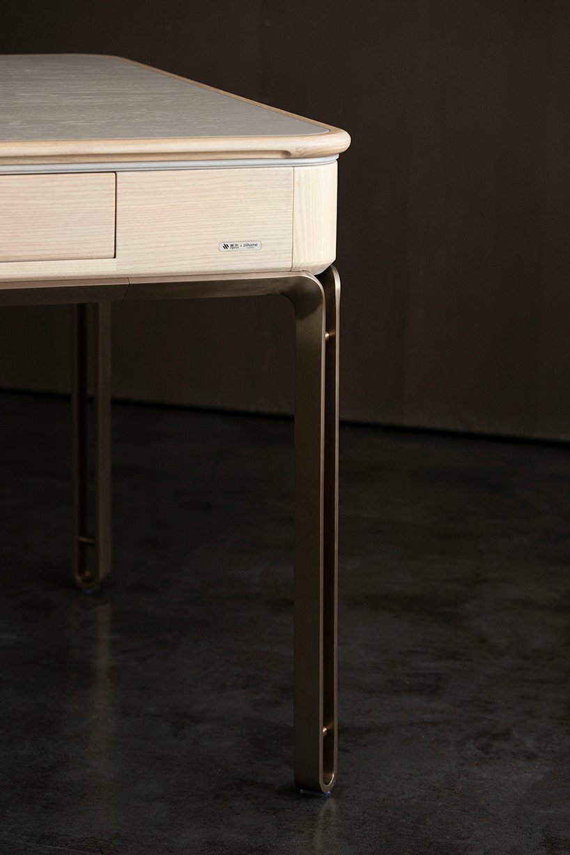 li tian's chinese mahjong table fuses culture and modern technology