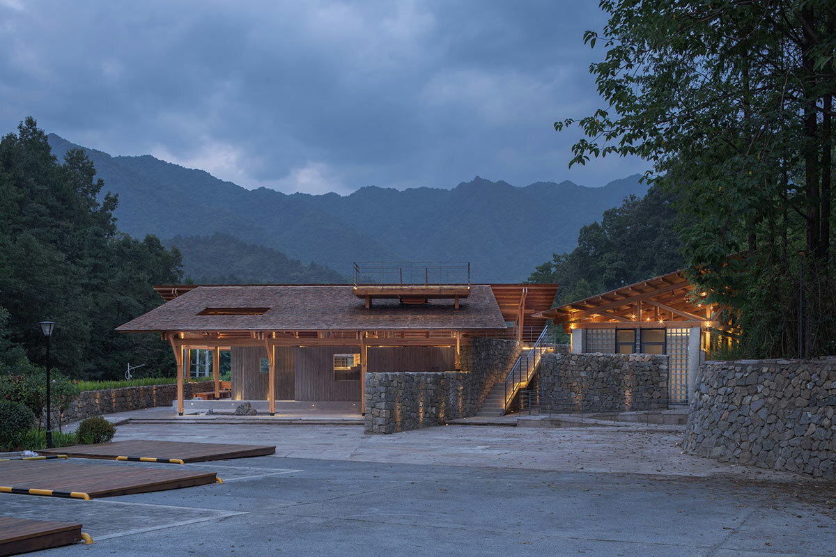 shulin architects completes new gateway to china's liuba mountains