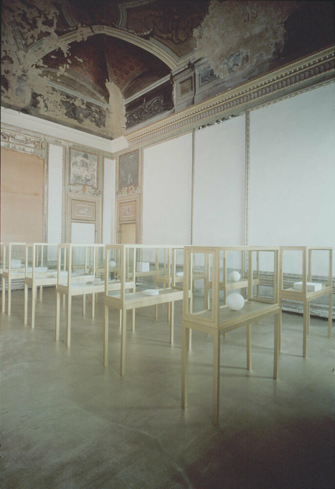 james lee byars exhibition fills hangarbicocca with gilded sculptures