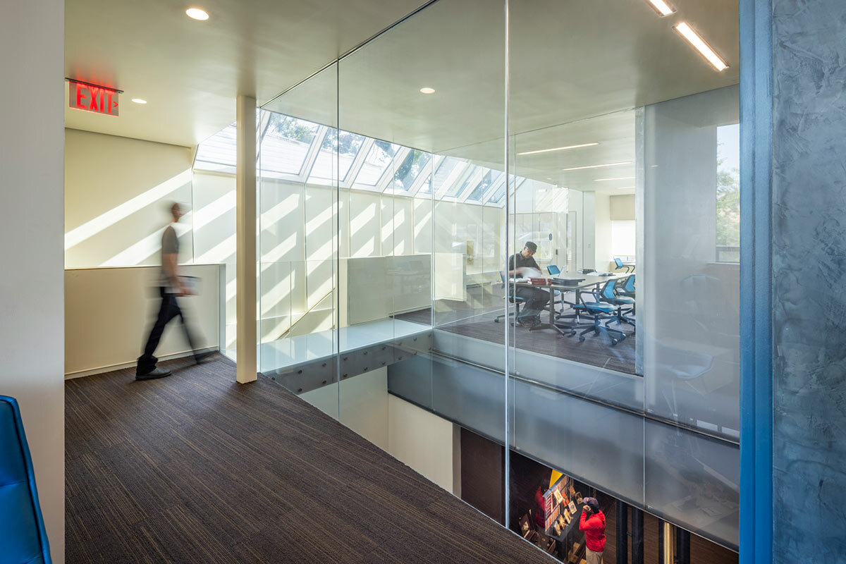 louis armstrong center opens in queens as a tribute to the jazz icon