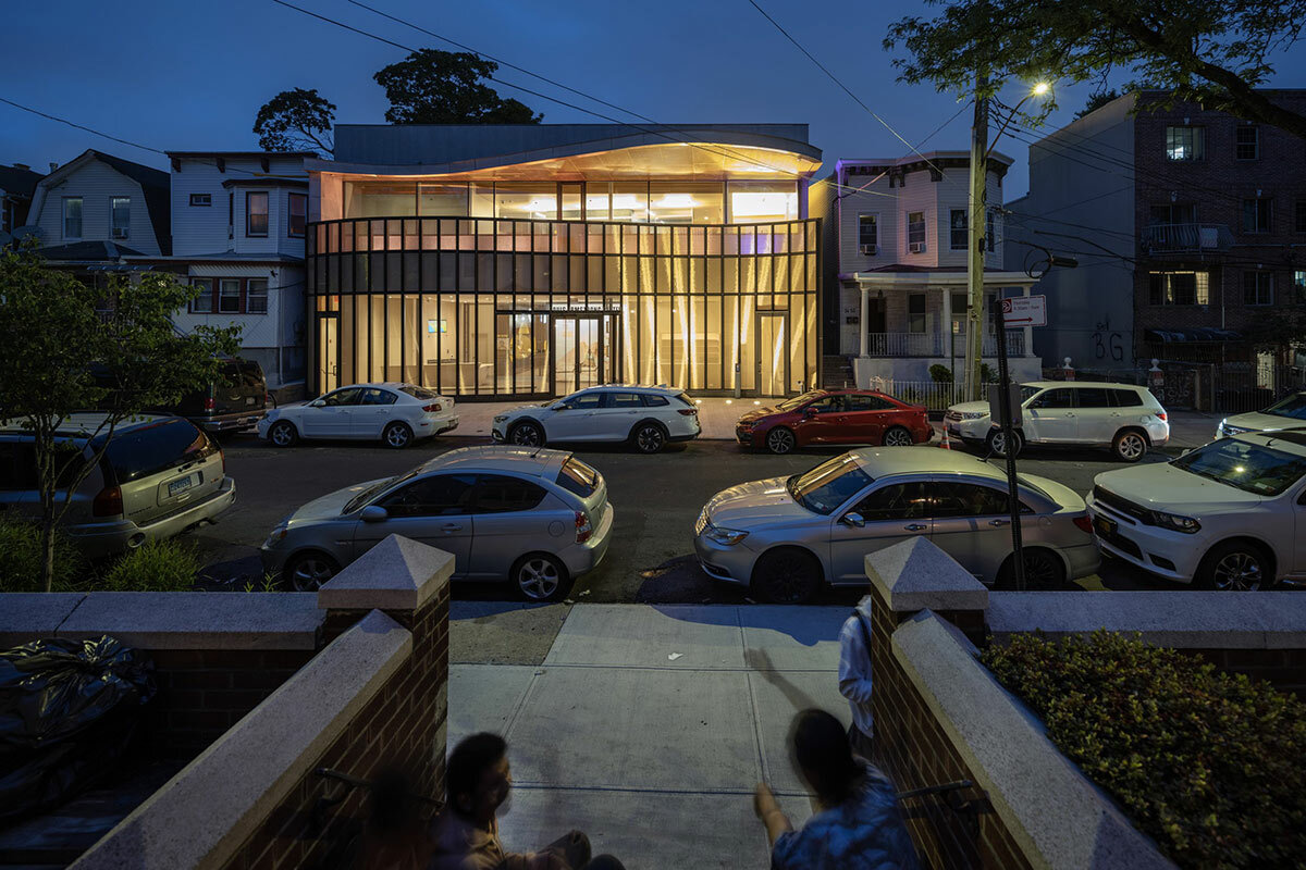 louis armstrong center opens in queens as a tribute to the jazz icon