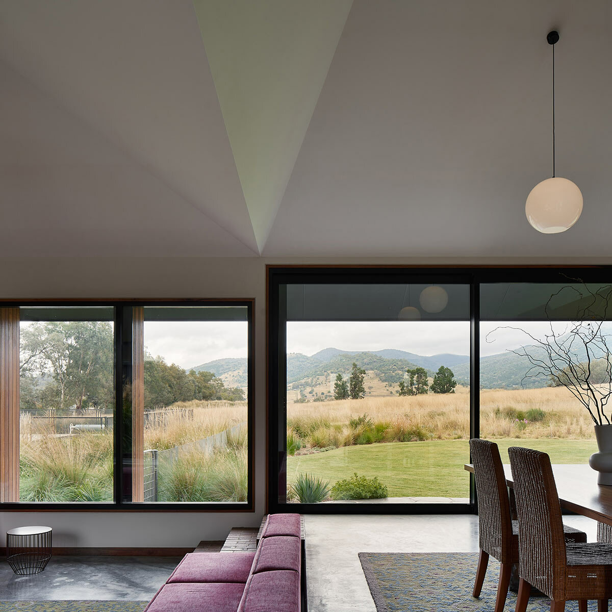 house in the dry: MRTN architects' garden oasis in arid australia