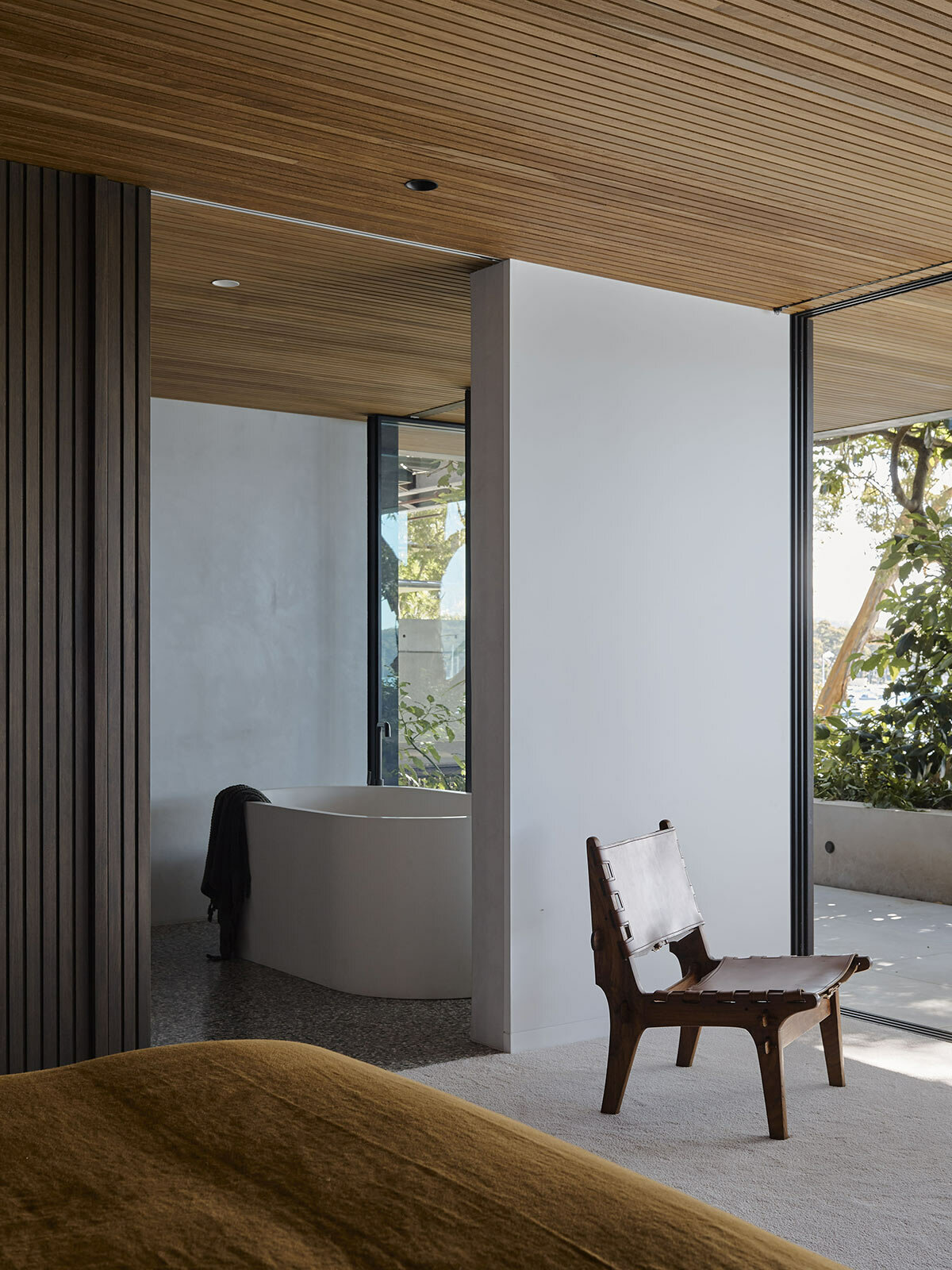 gardened roof planes float over rama architects' australian M house