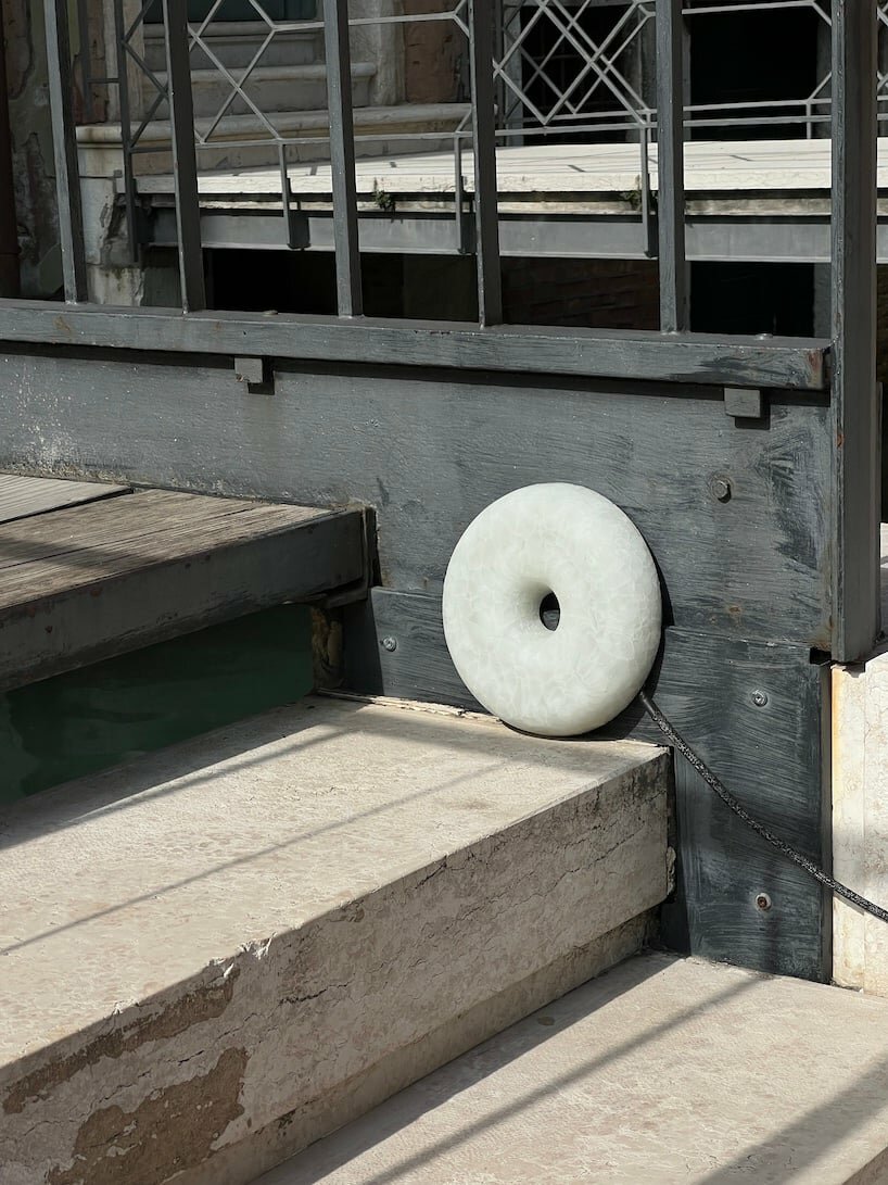 fresh.glass upcycles discarded glass chips into icy modular lamps