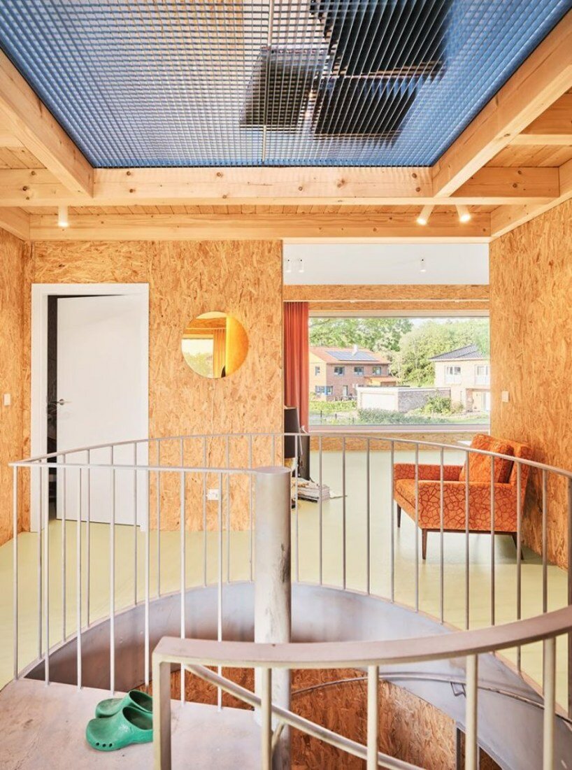 wirth architekten balances dwelling on concrete podium in germany