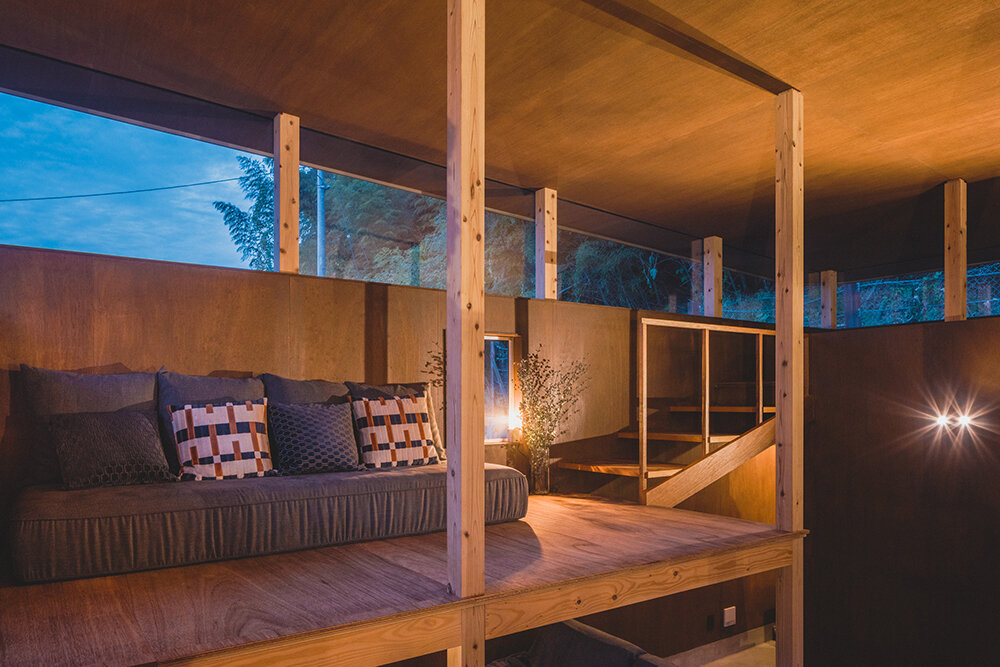 a forest of pillars brings depth to this japanese house by IG architects