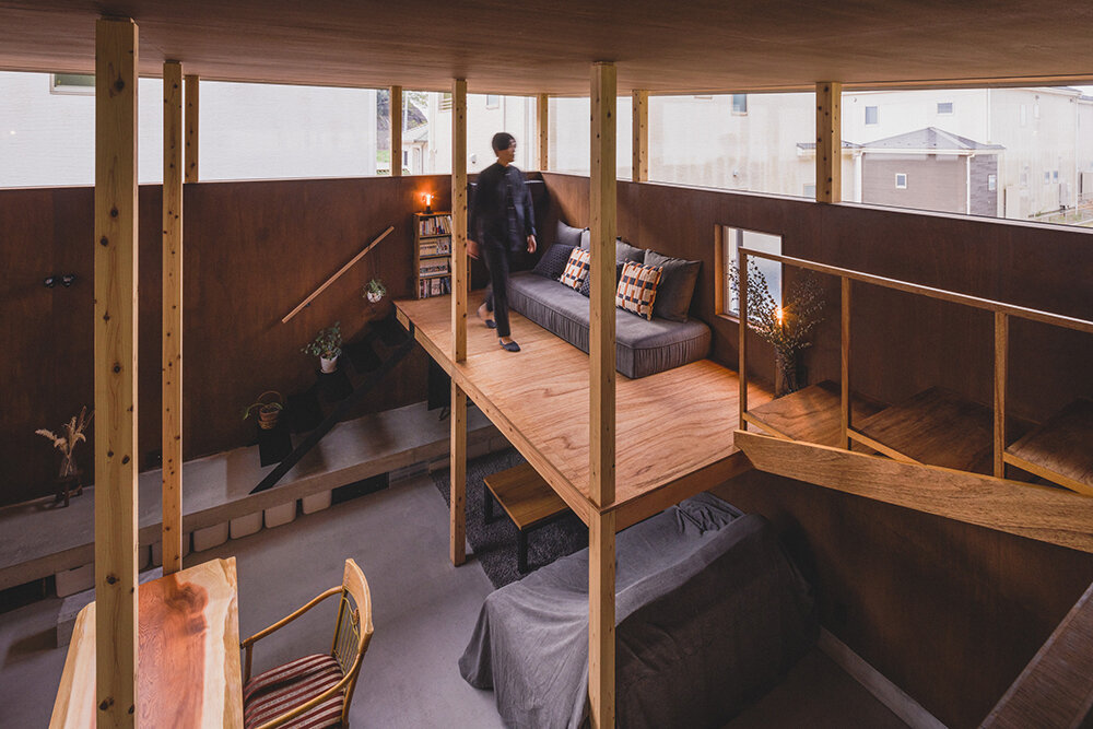 a forest of pillars brings depth to this japanese house by IG architects