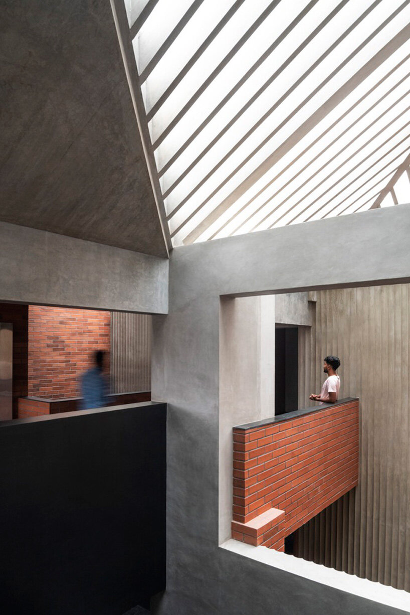 patterned brickwork enfolds residence by purple ink studio in india