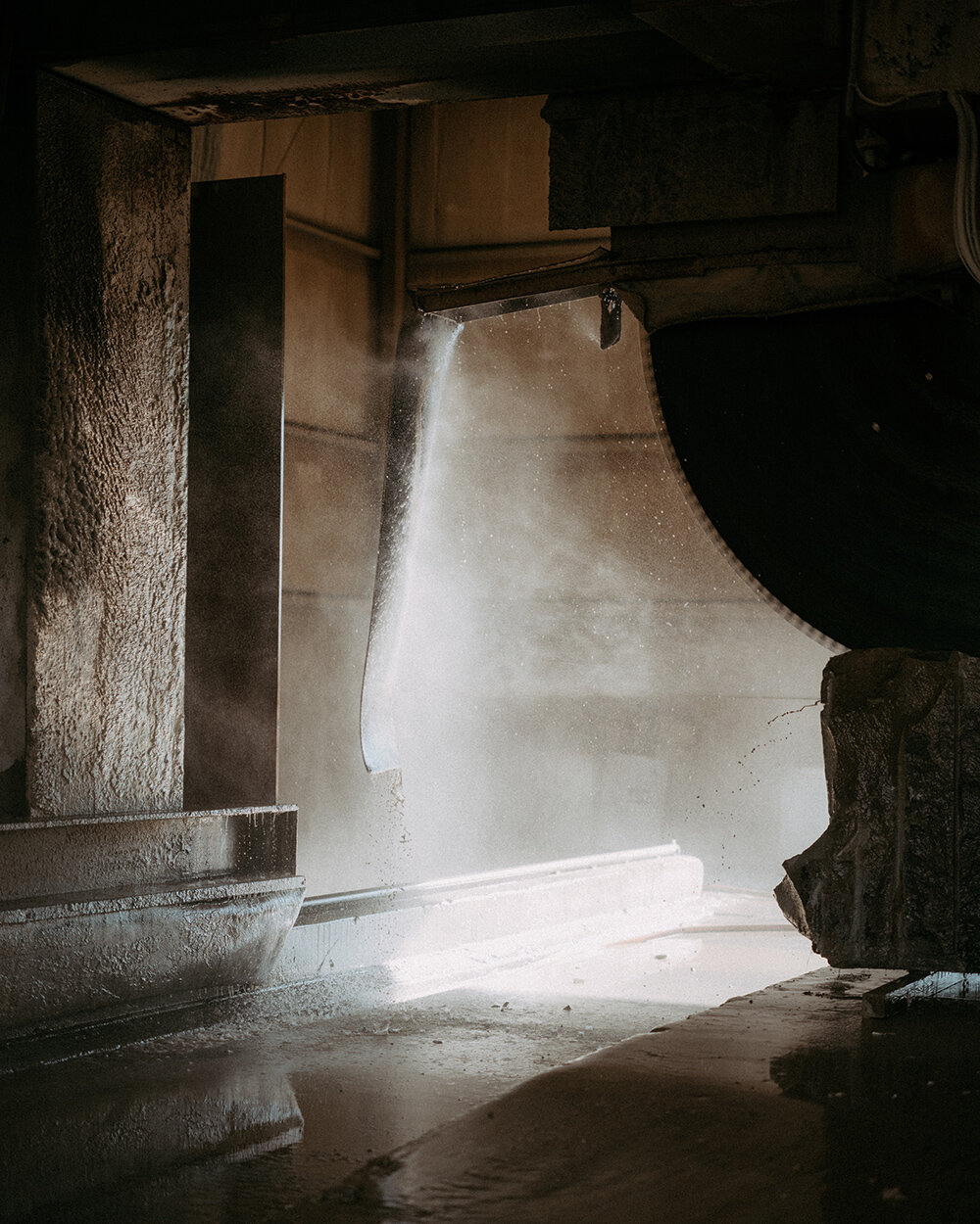 HB-AS sculpts lamps made of berea sandstone salvaged in ohio quarry