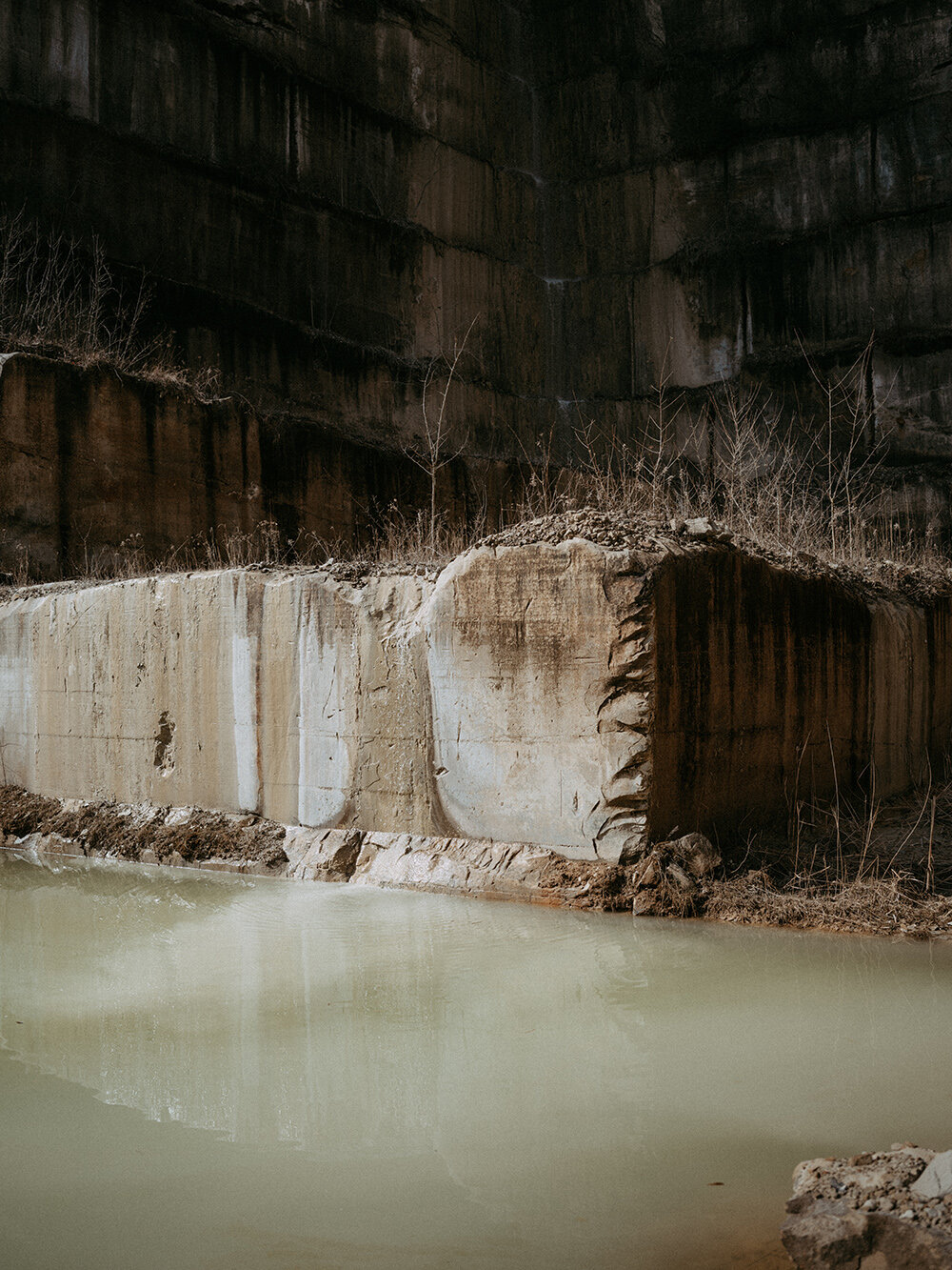 HB-AS sculpts lamps made of berea sandstone salvaged in ohio quarry