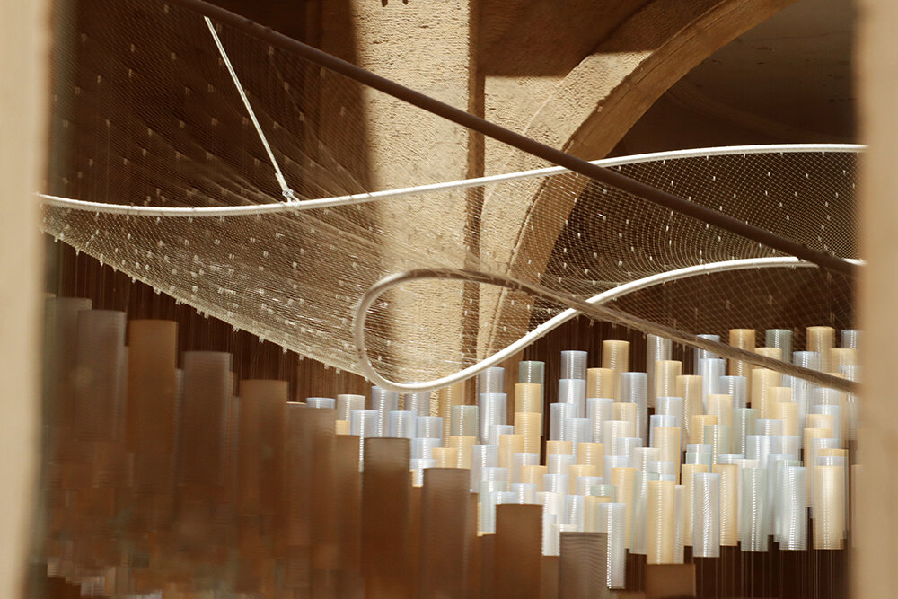 a thousand 3D printed pieces shape atelier DARN's RHUBARB sculpture