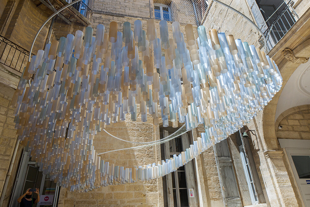 a thousand 3D printed pieces shape atelier DARN's RHUBARB sculpture