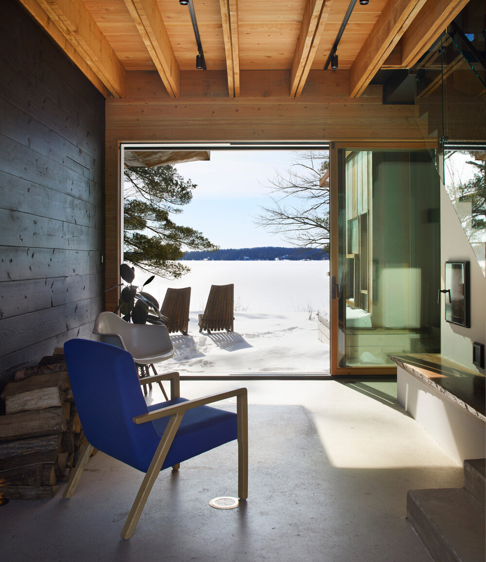 undulating shoreline envelops six mile lake cottage by BLDG workshop