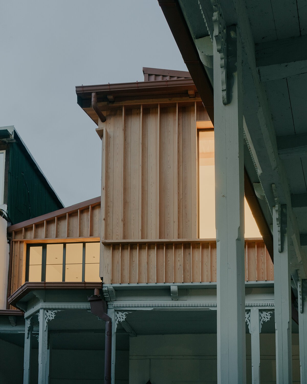TIMM architecture converts tbilisi attic into bright 'birdsnest house'