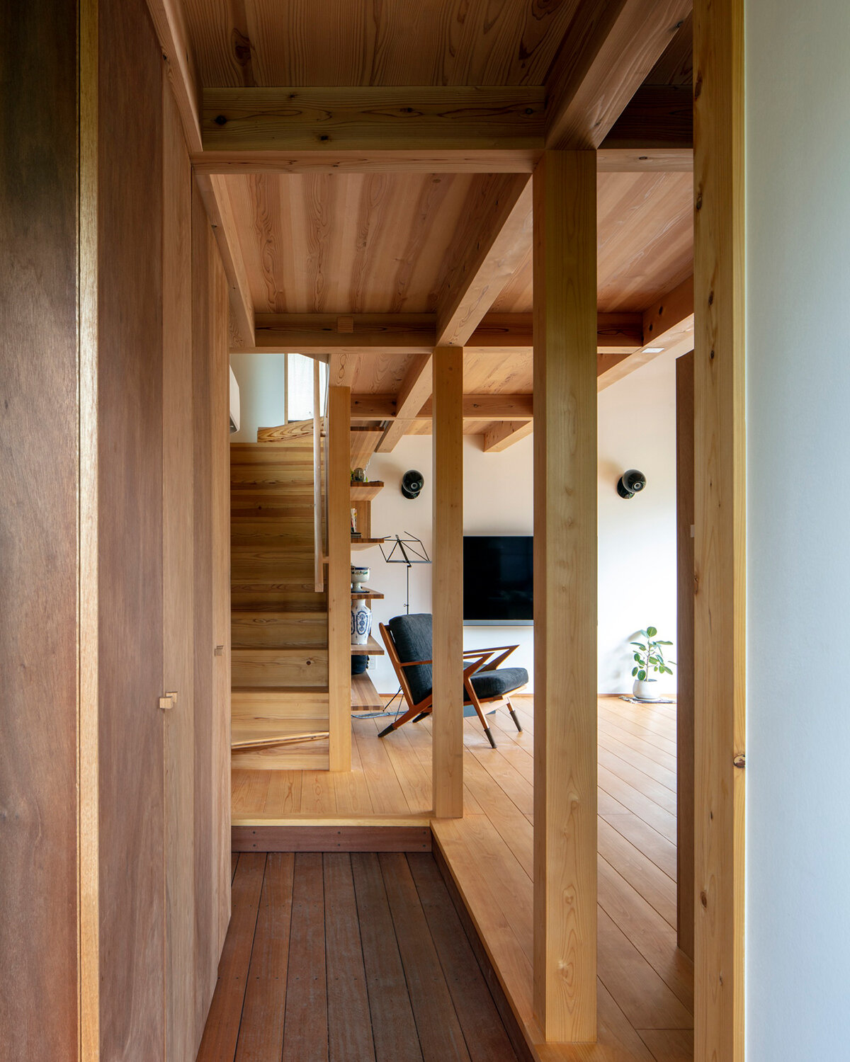 Japanese Pole House Design Hgtv Modern Zen Designed House In India: